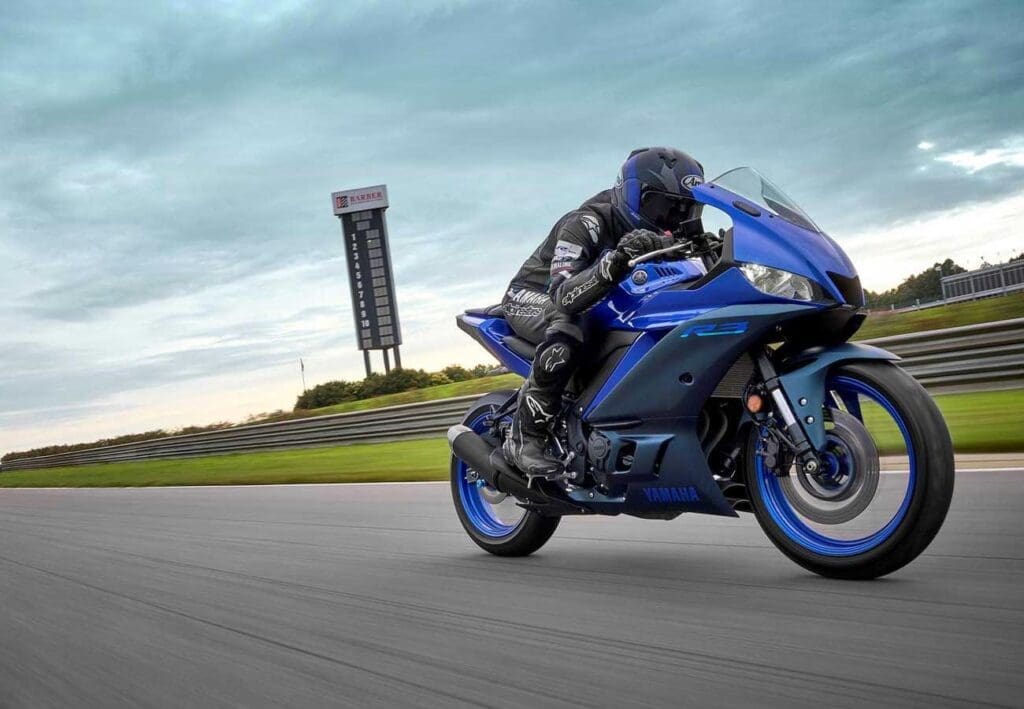 Yamaha R3A | Austral Moto Sport | Dsitribuidor Yamaha